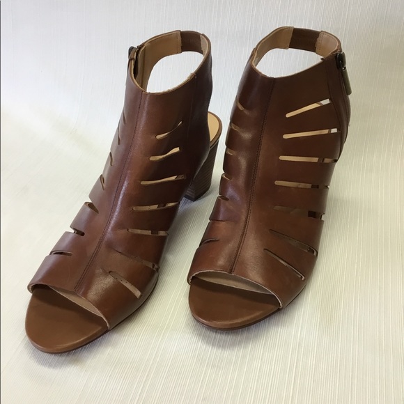 Clarks | Shoes | Clarks New Light Brown Leather Shoes | Poshmark